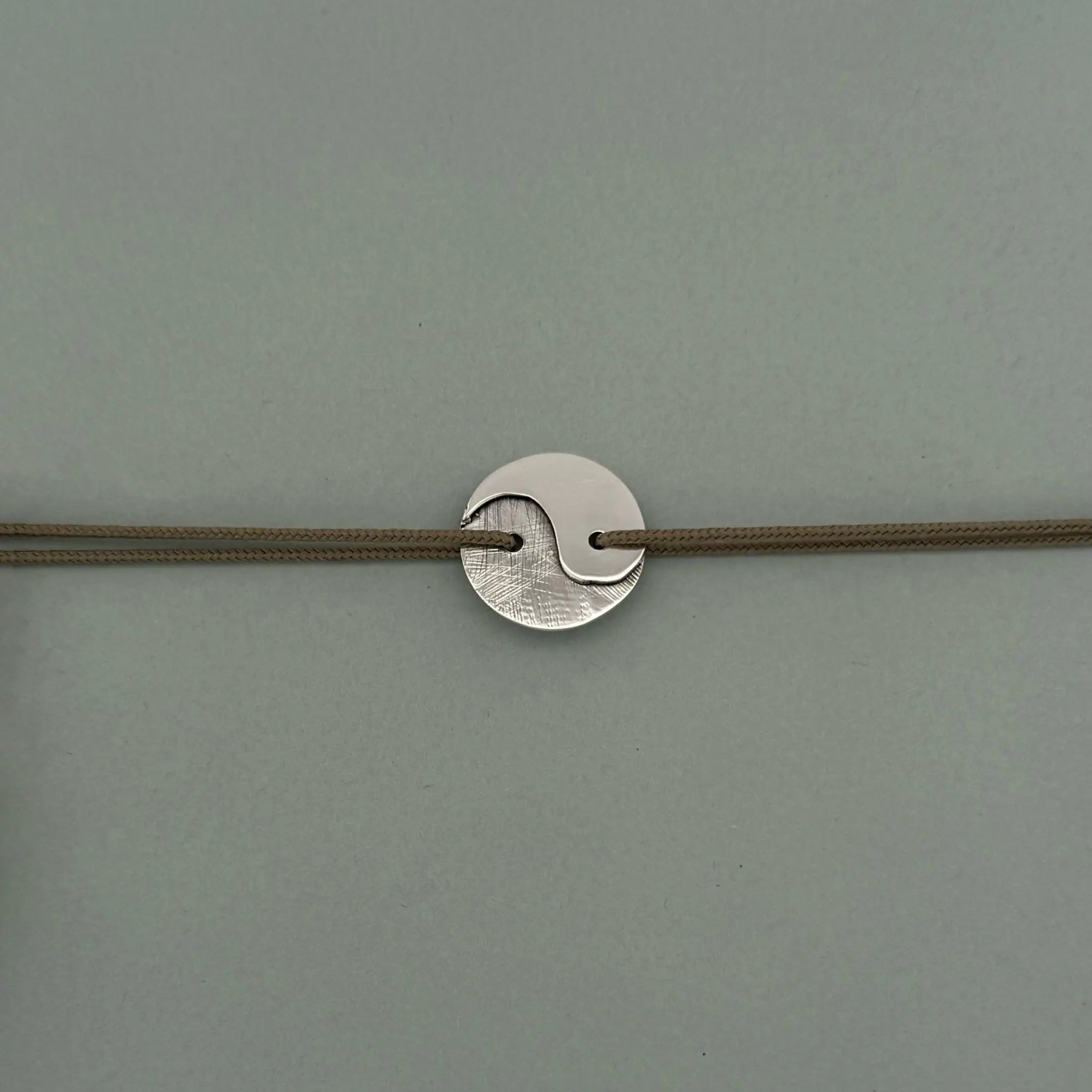 Cordon yin et yang en argent massif - Bijou artisanal en argent massif ...